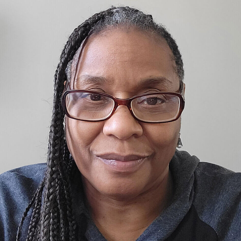 Beginner Beekeeping Program - The Bee Conservancy